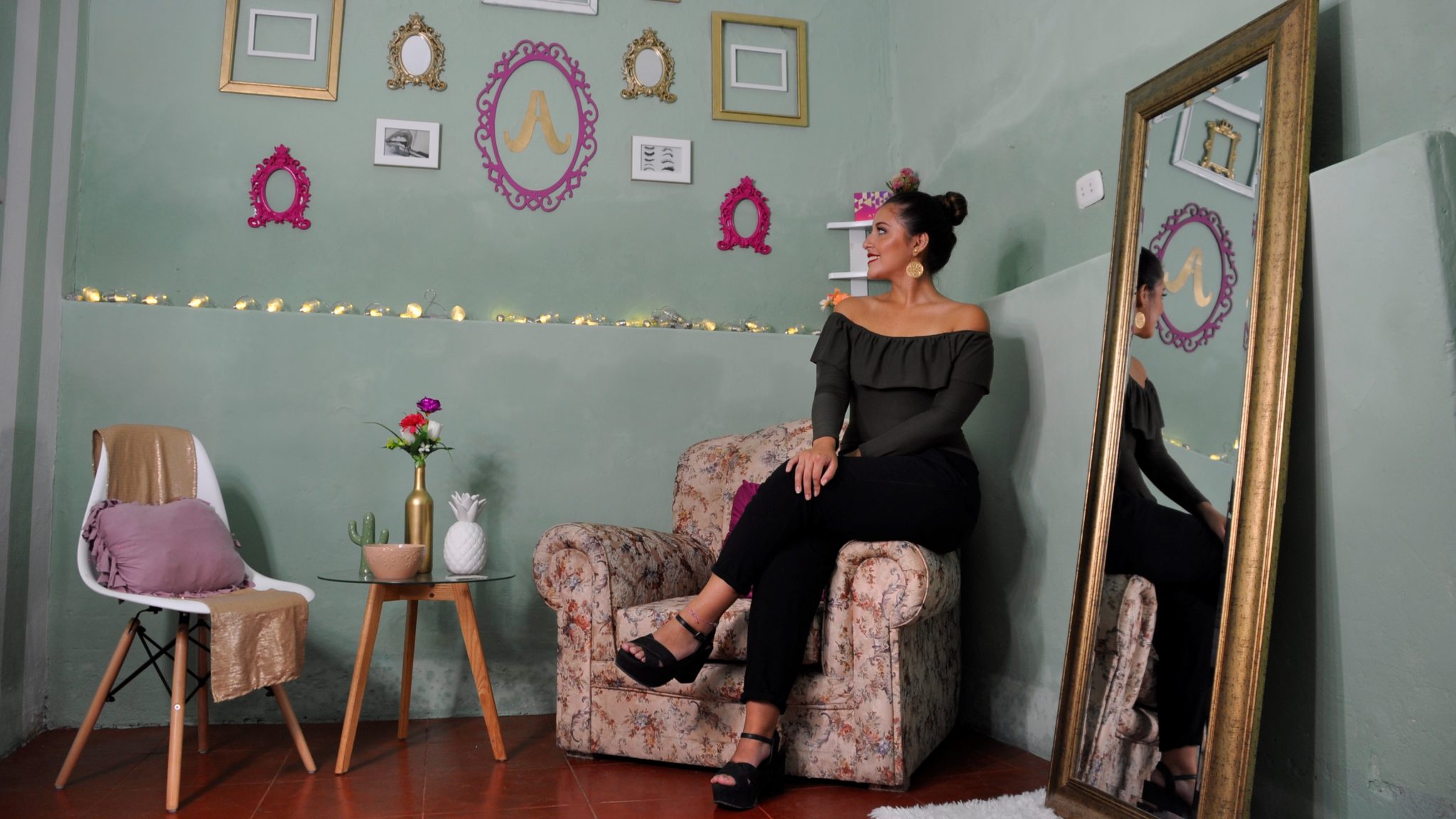 Andrea Ángulo Makeup: El emprendimiento que pasó del cuarto de pensión ...