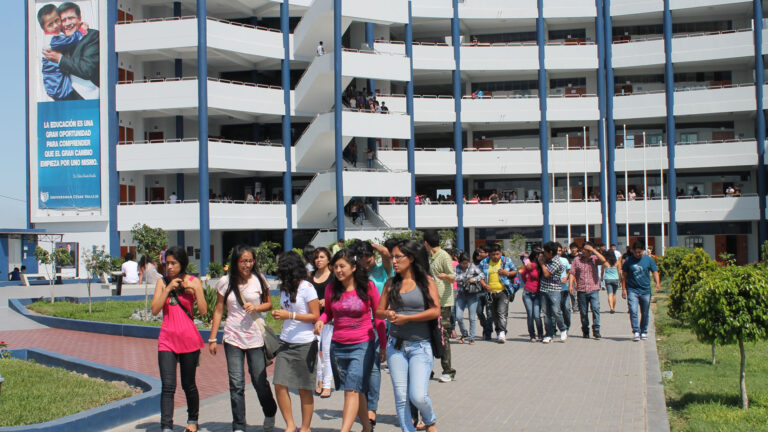 Universidad César Vallejo invirtió más de 400 millones de soles en ... Universidad César Vallejo invirtió más de 400 millones de soles en ...