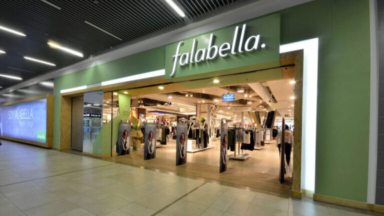 Saga Falabella abre cinco locales y reanuda sus operaciones en Perú ...