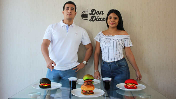 Piura: Colorburgers de Bob Esponja traídas a la vida real por Don Díaz ...