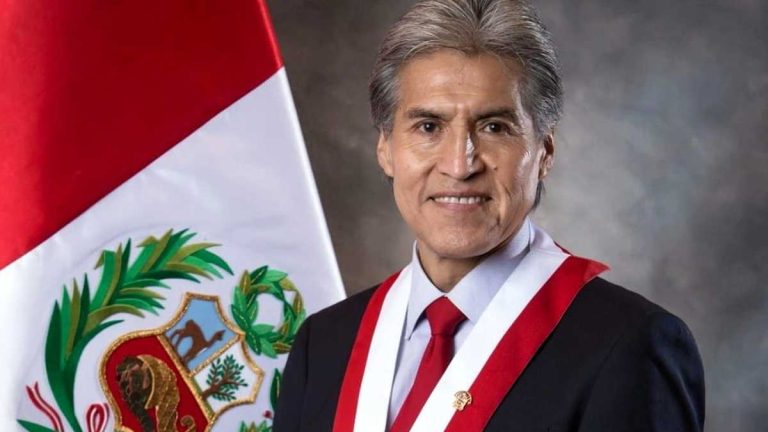 Alfredo Azurín Loayza: hoja de vida, biografía, perfil y quién es el ...