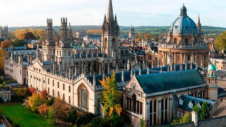 ¿Cuánto cuesta estudiar en Oxford?