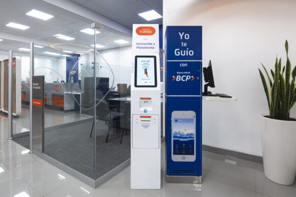 BCP invierte 100 millones de dólares en transformar sus más de 300 ...