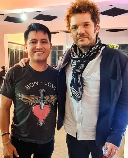 Su primer videoclip lo grabó con cámara prestada y hoy trabaja con las ...