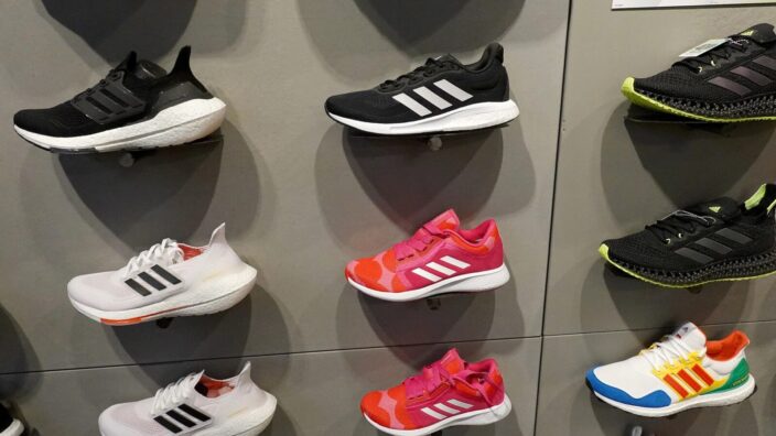 Adidas: Una de sus líneas deportivas dejará de venderse en Perú